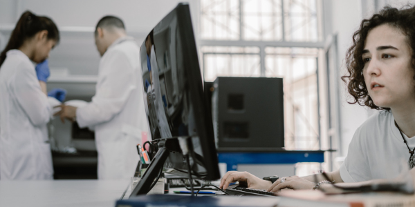 Explore lab management, quality and transformation courses